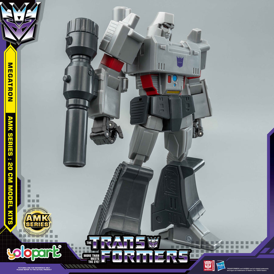 Transformers: Generation 1 - 20cm Megatron Model Kit - AMK Series